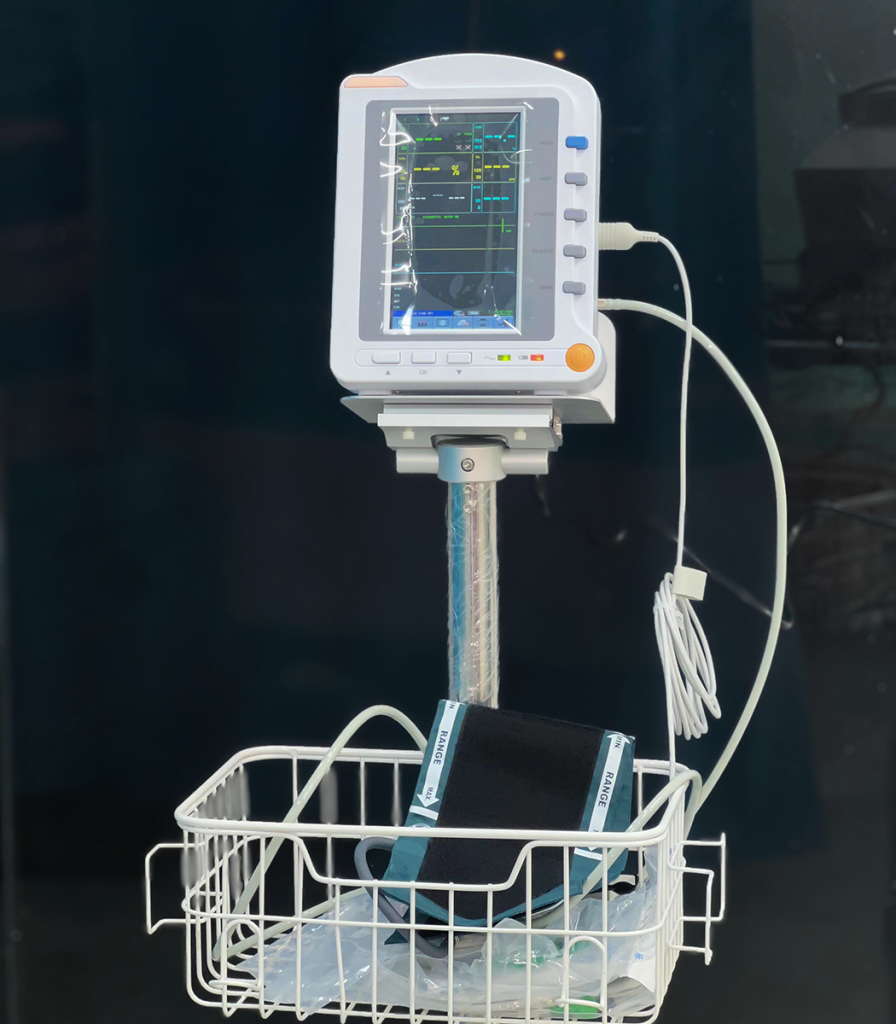 Emergency devices Installation at Jourat Amra specialized Medical ...